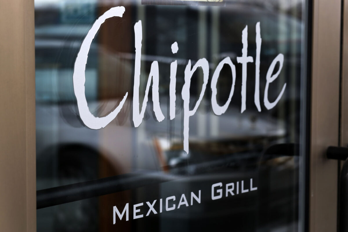 Choosing a college? Chipotle will deliver to classroom near you | News ...